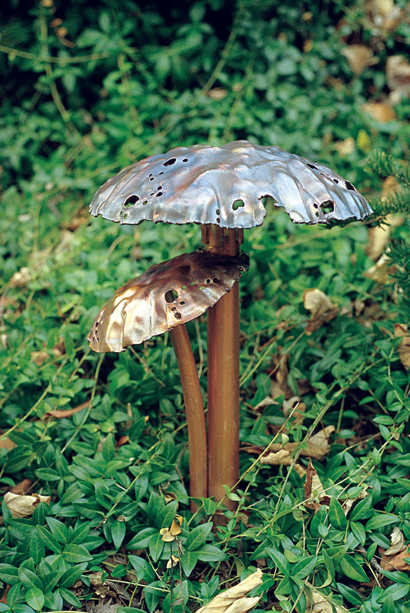 Toadstool Multi w/One Stem T10-14-1 – Escort Lighting