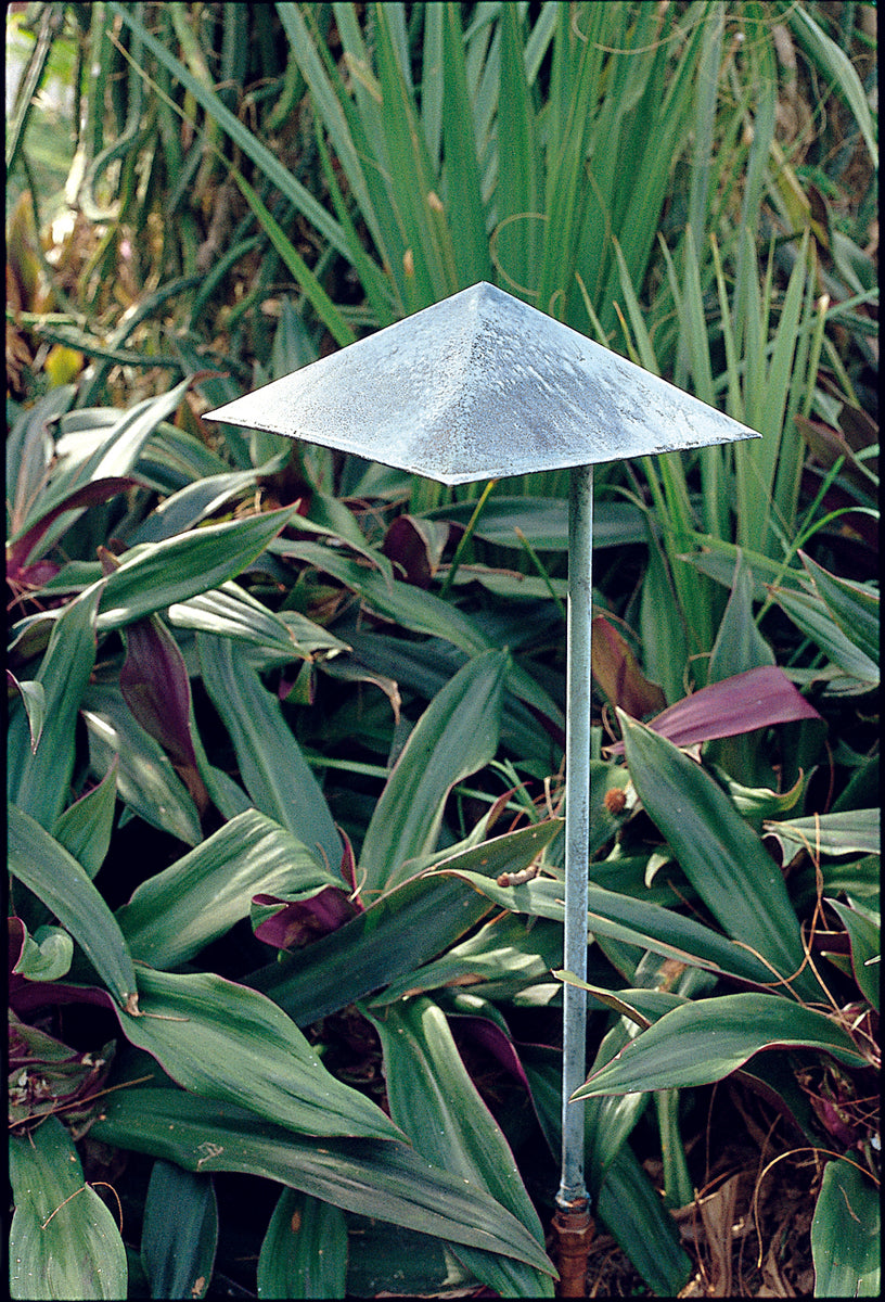 Pyramis Copper Pathlight PYR8-18 – Escort Lighting